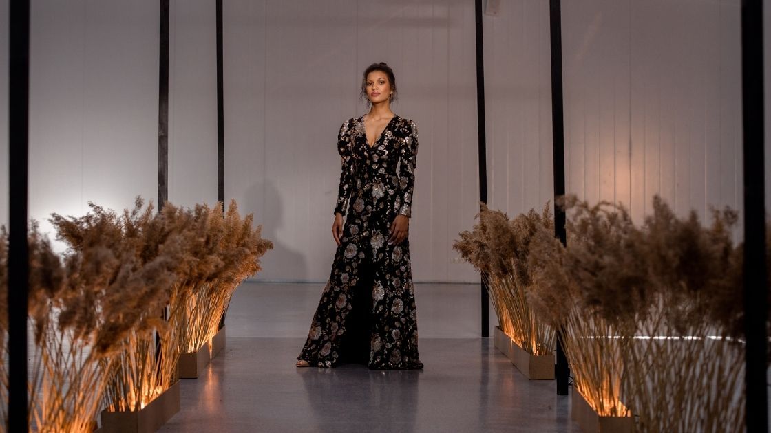 How to Find Professional Modeling Jobs